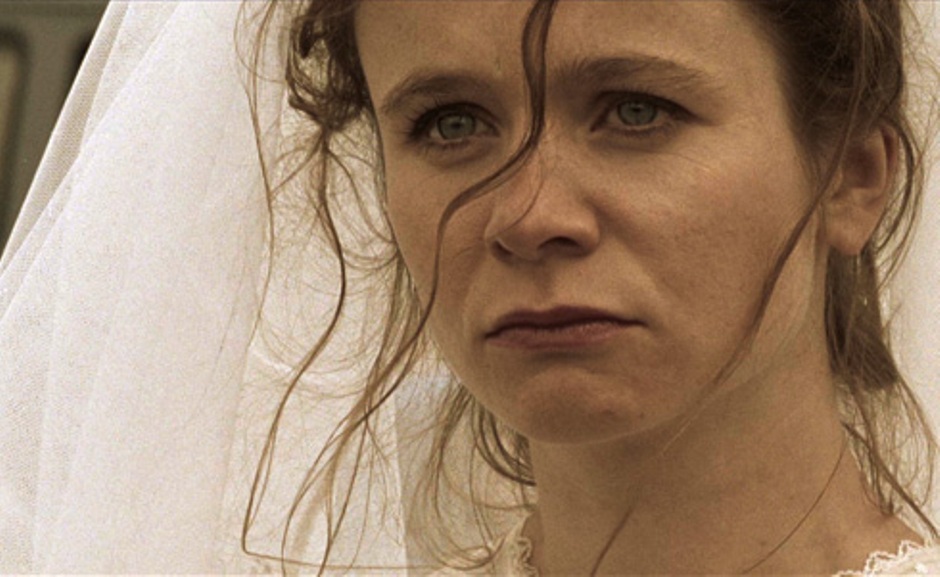 Emily Watson’s amazing film debut in 1996 won her many awards - Mature ...