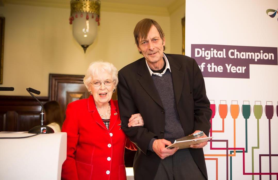 85% of older web users say life’s better online - Mature Times