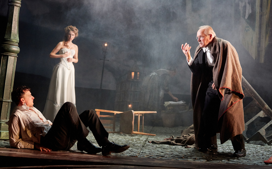 The return of Stephen Daldry’s legendary production of J B Priestley’s ...