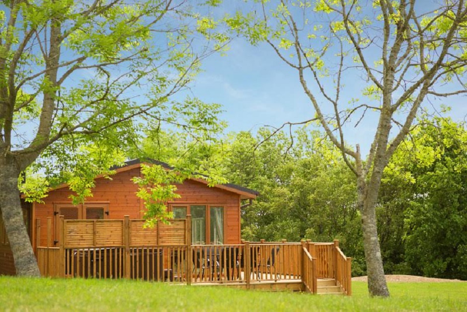 10 Reasons to Buy a Holiday Home at Finlake Holiday Resort, Devon ...