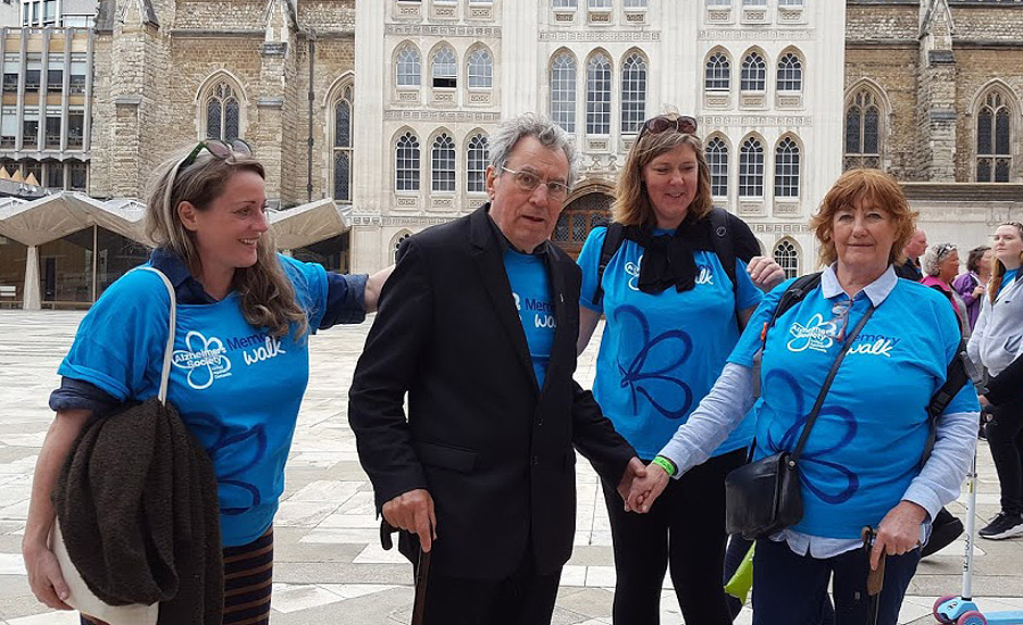 Comedy genius Terry Jones unites with 3,500 people at Memory Walk ...
